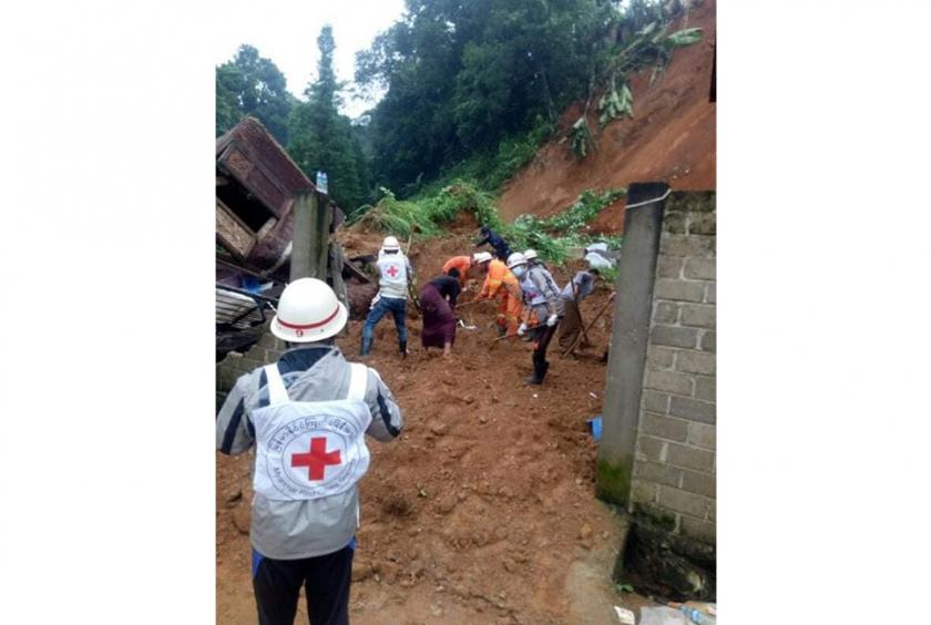 Heavy rain in Mogok causes hillside collapse, killing a 14 years old ...