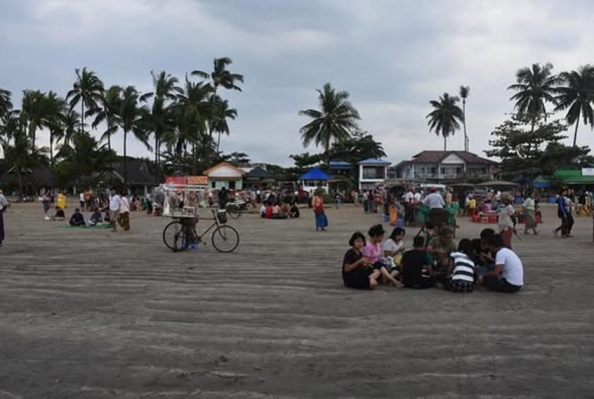 Hotels and guesthouses in Chaung Thar and Ngwe Saung fully booked ahead ...