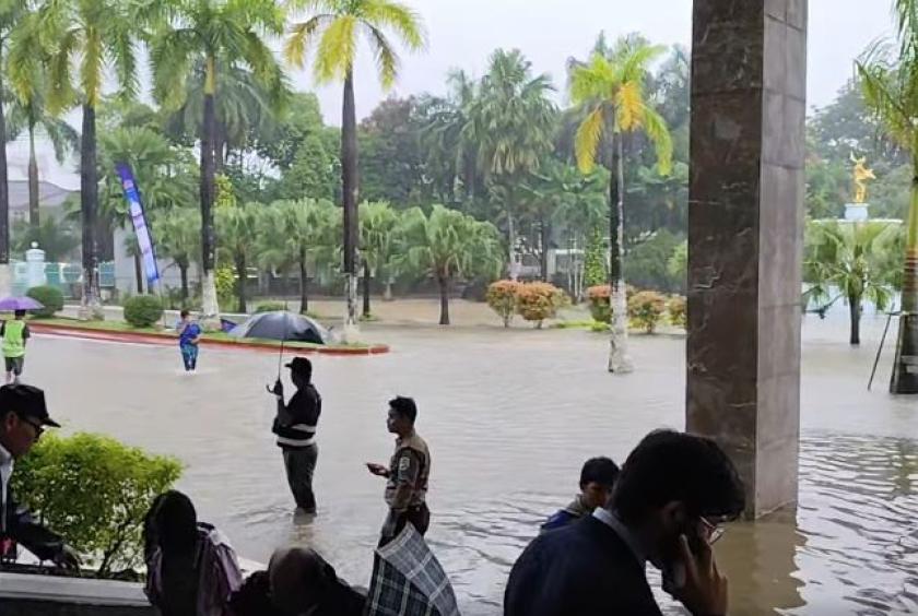 Heavy rains trigger flooding across Yangon | Eleven Media Group Co., Ltd