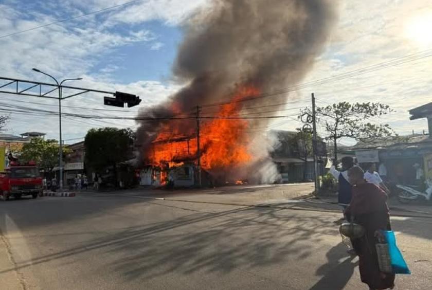 Fire incident in Myeik destroys four houses | Eleven Media Group Co., Ltd